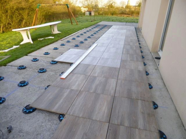 Pose Carrelage Sur Plot – Jd3Ddesigns dedans Leroy Merlin Plot Reglable ... Pose Carrelage Sur Plot – Jd3Ddesigns dedans Leroy Merlin Plot Reglable ...